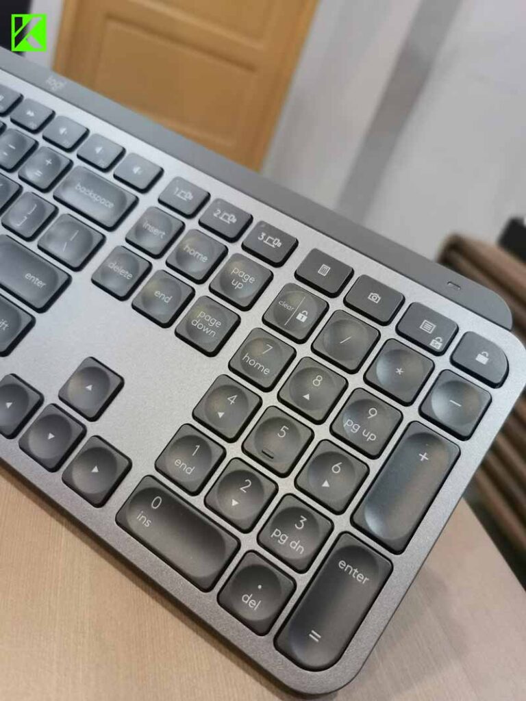Review Logitech MX Keys, Keyboard Premium yang Bikin Betah Ngetik - Komedia