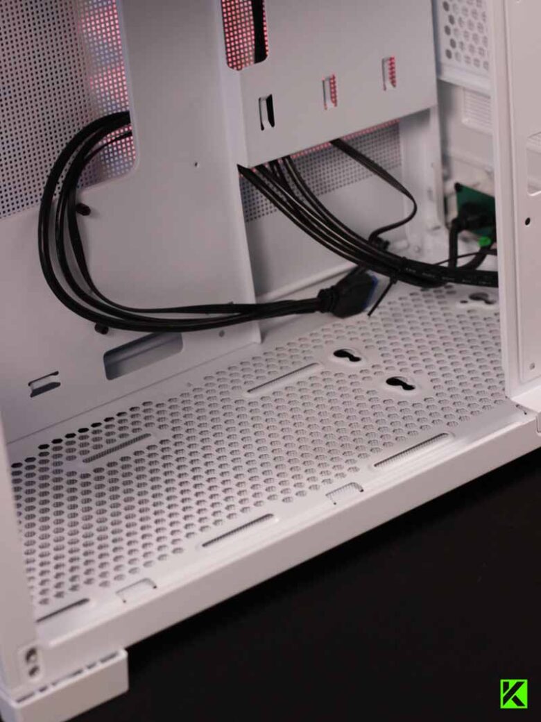 Review Enlight EN A1: Casing PC Minimalis dengan Kinerja Optimal - Komedia